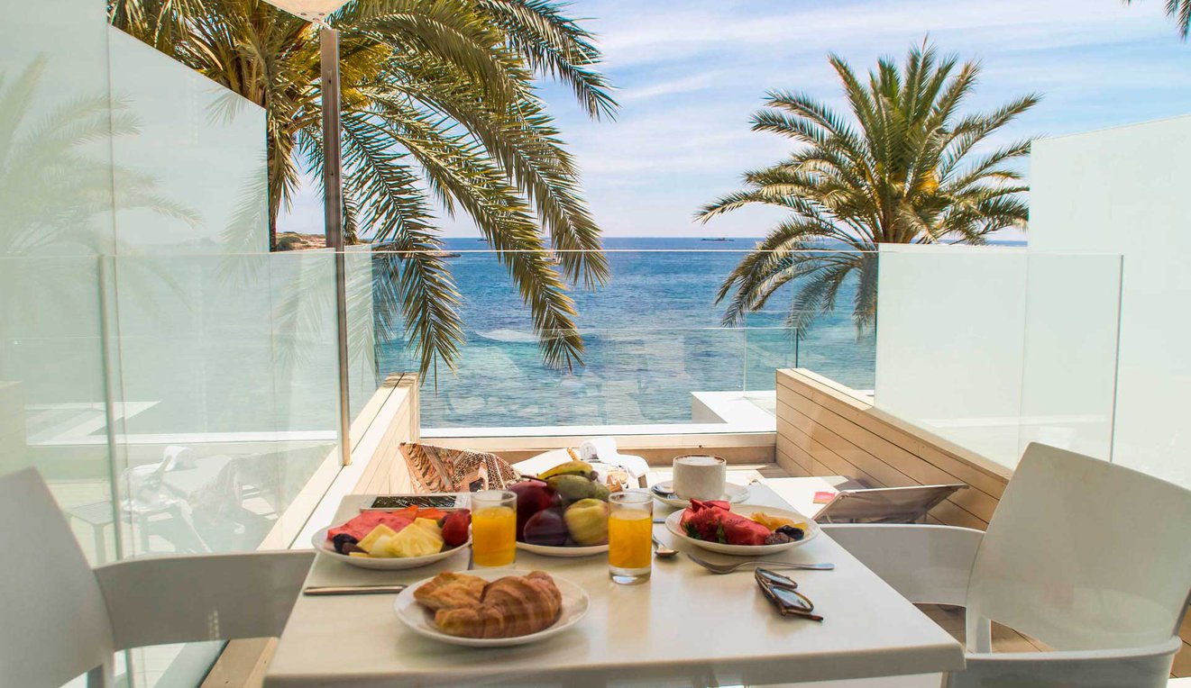 Luxury hotel in Playa d'en Bossa, Ibiza | Hotel Torre del Mar